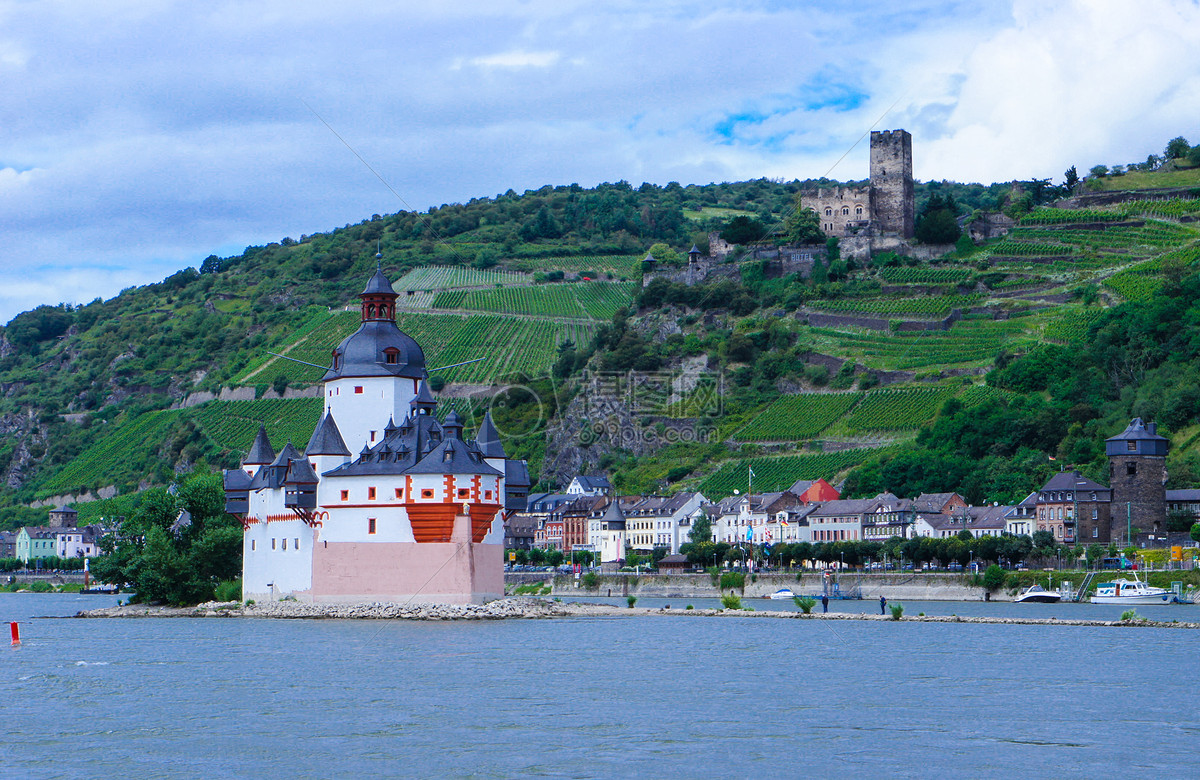欧洲的河岸风景高清图片下载-正版图片500554770-摄图网